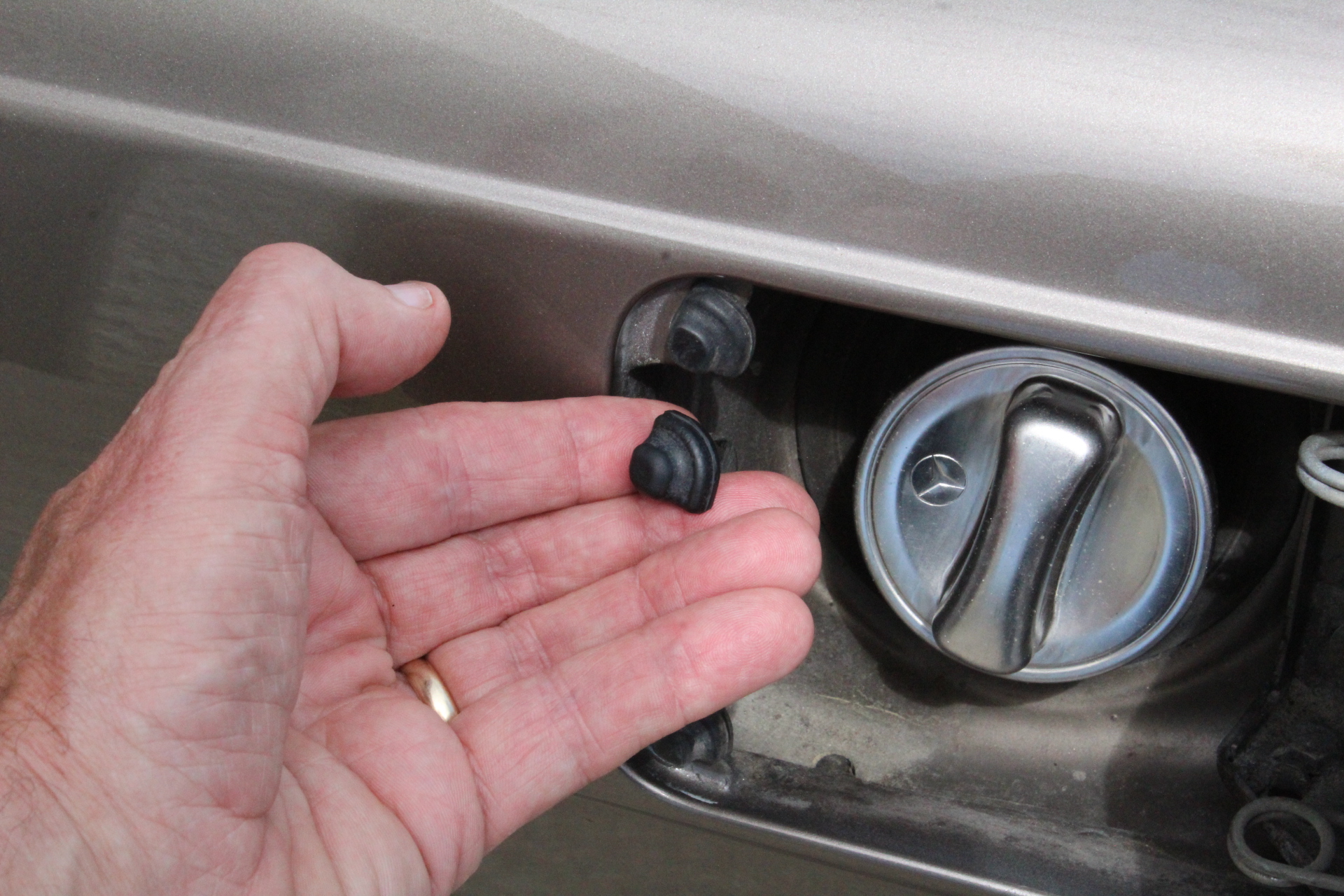 Bud's Benz : Catalog : 350 380 450 560 SL : G - Rubber Seals